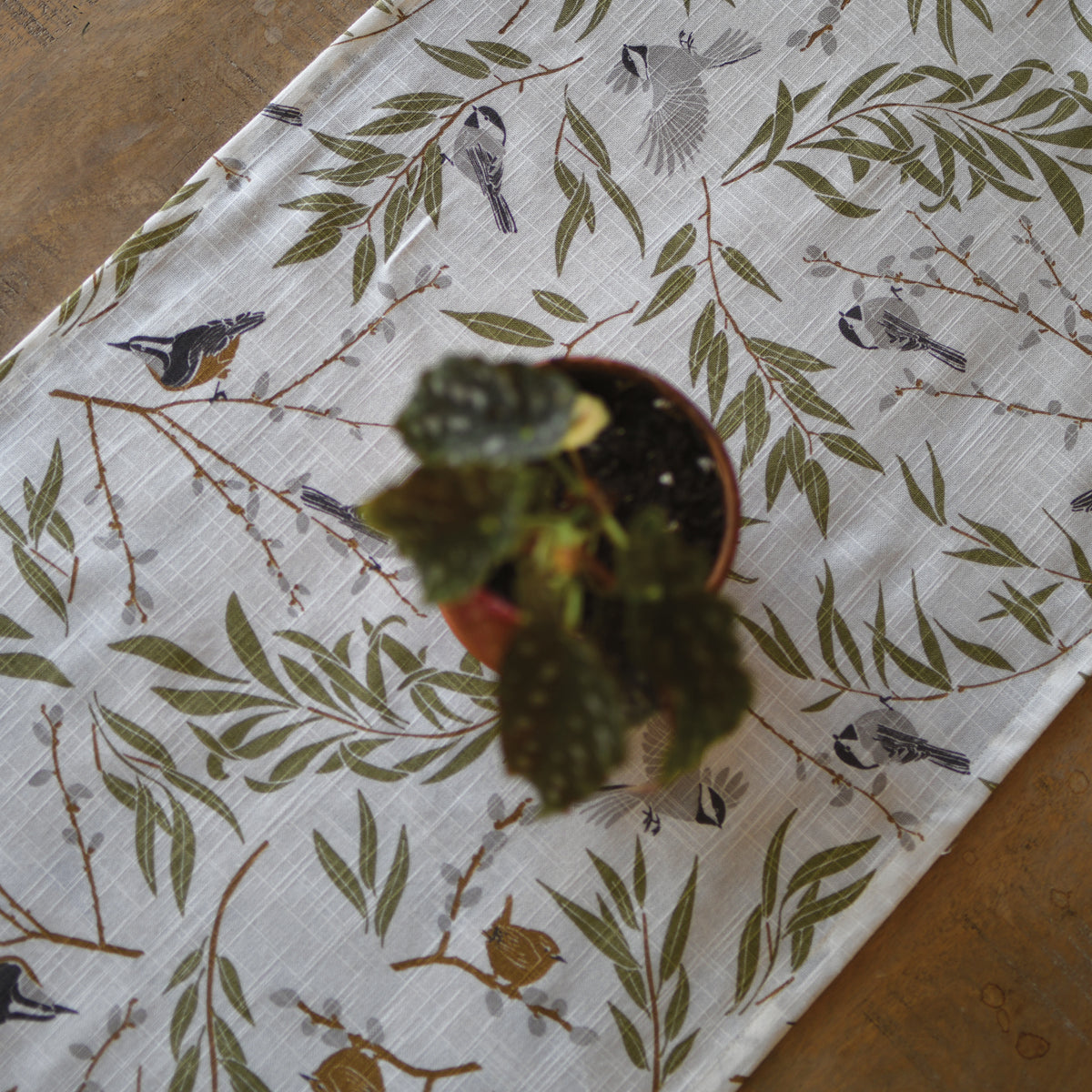 Willow Thicket Birds Organic Table Runner | For Any Occasion – June & December